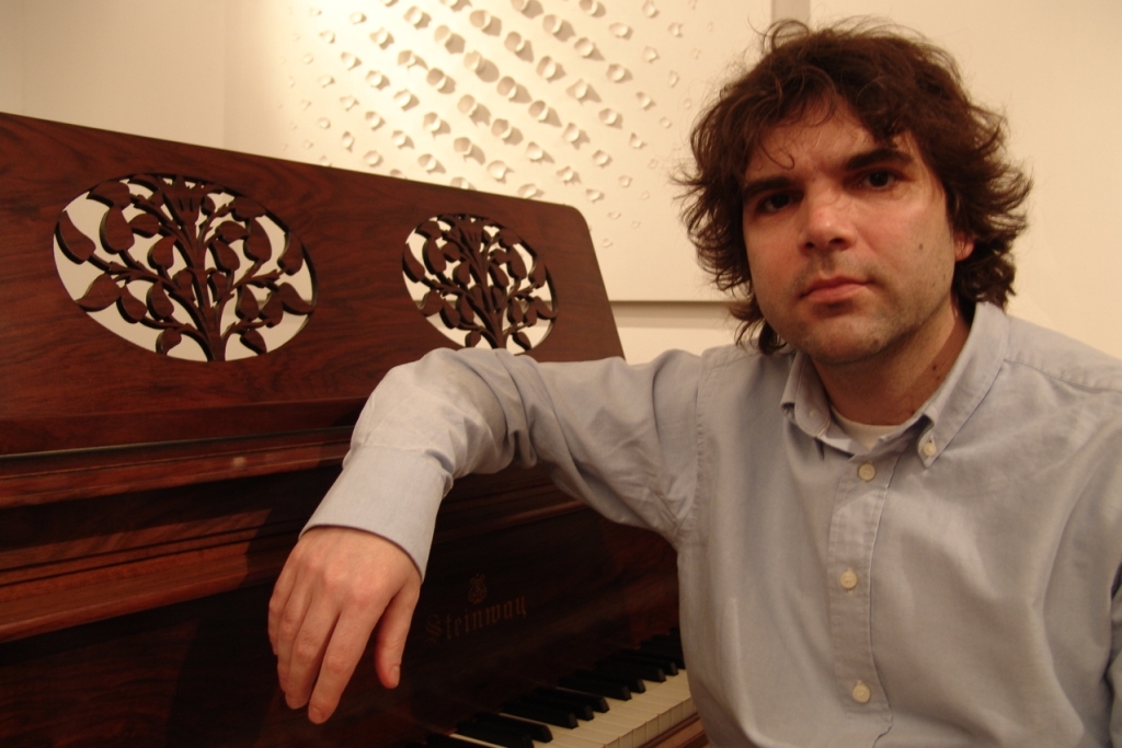 Een religieuze Liszt klinkt in de Waalse Kerk onder de handen van Ivo ...